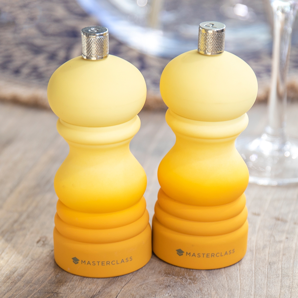 MasterClass Mustard Ombre Salt & Pepper Mill 12cm Mustard Ombre 12cm ...